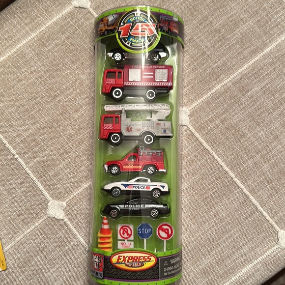 Express Wheels | Toys | Express Wheels Cars Set 5 Piece Action Pack ...